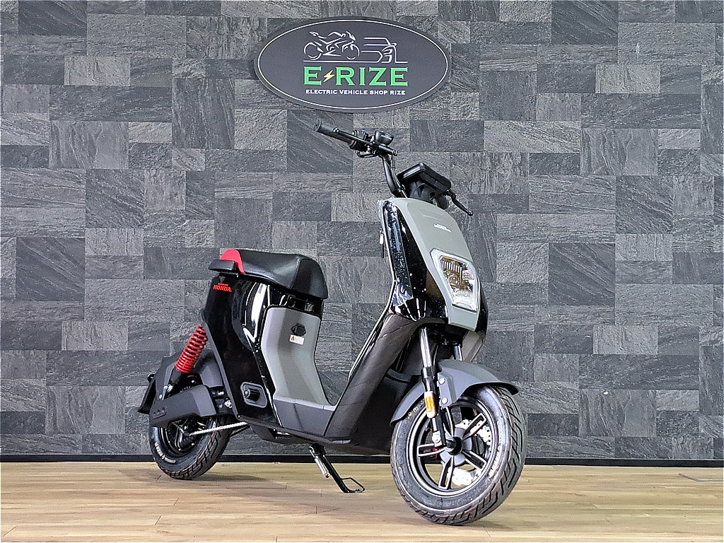 HONDA 電動スクーター U-Be 試乗車登録します！ | バイクショップRIZE[ライズ] 福岡市西区 九大伊都キャンパス向かって左